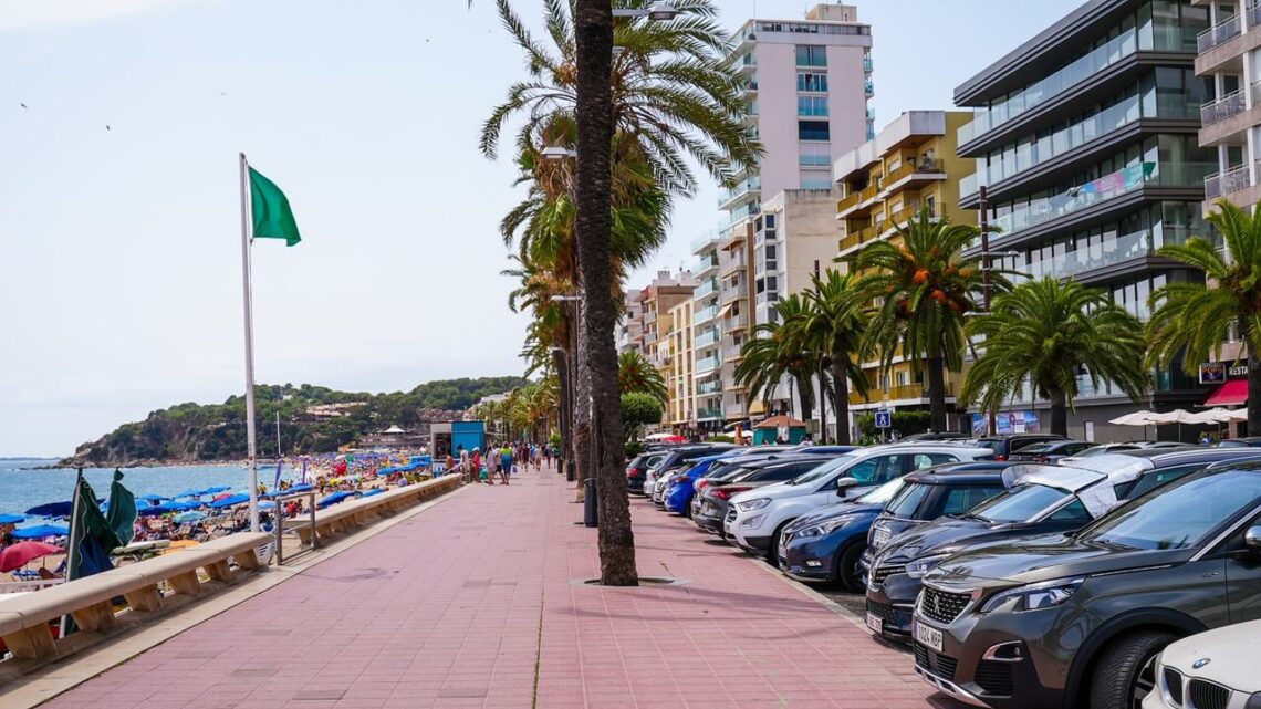 Plaża w Lloret de Mar: Rajskie Wakacje na Costa Brava